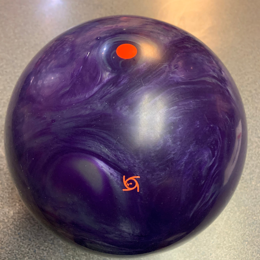 Storm Reign On 16 lbs NIB – BowlingGems.com
